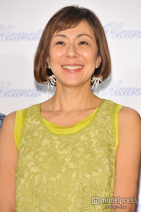 RIKACO、息子2人との”顔出し”3ショット公開 「昔からイケメン」「親子そっくり」と話題に | NewsCafe