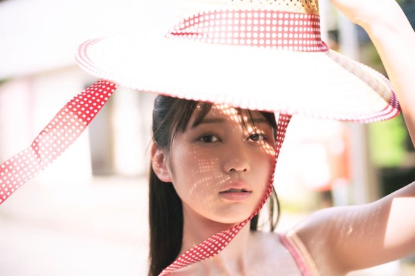 AKB48大盛真歩、1st写真集決定＆“過去最大露出”挑戦 美バスト際立つ入浴カット解禁 | NewsCafe