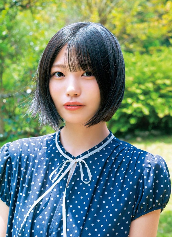 乃木坂46中西アルノ、圧倒的透明感放つ「週刊少年マガジン」表紙登場 | NewsCafe